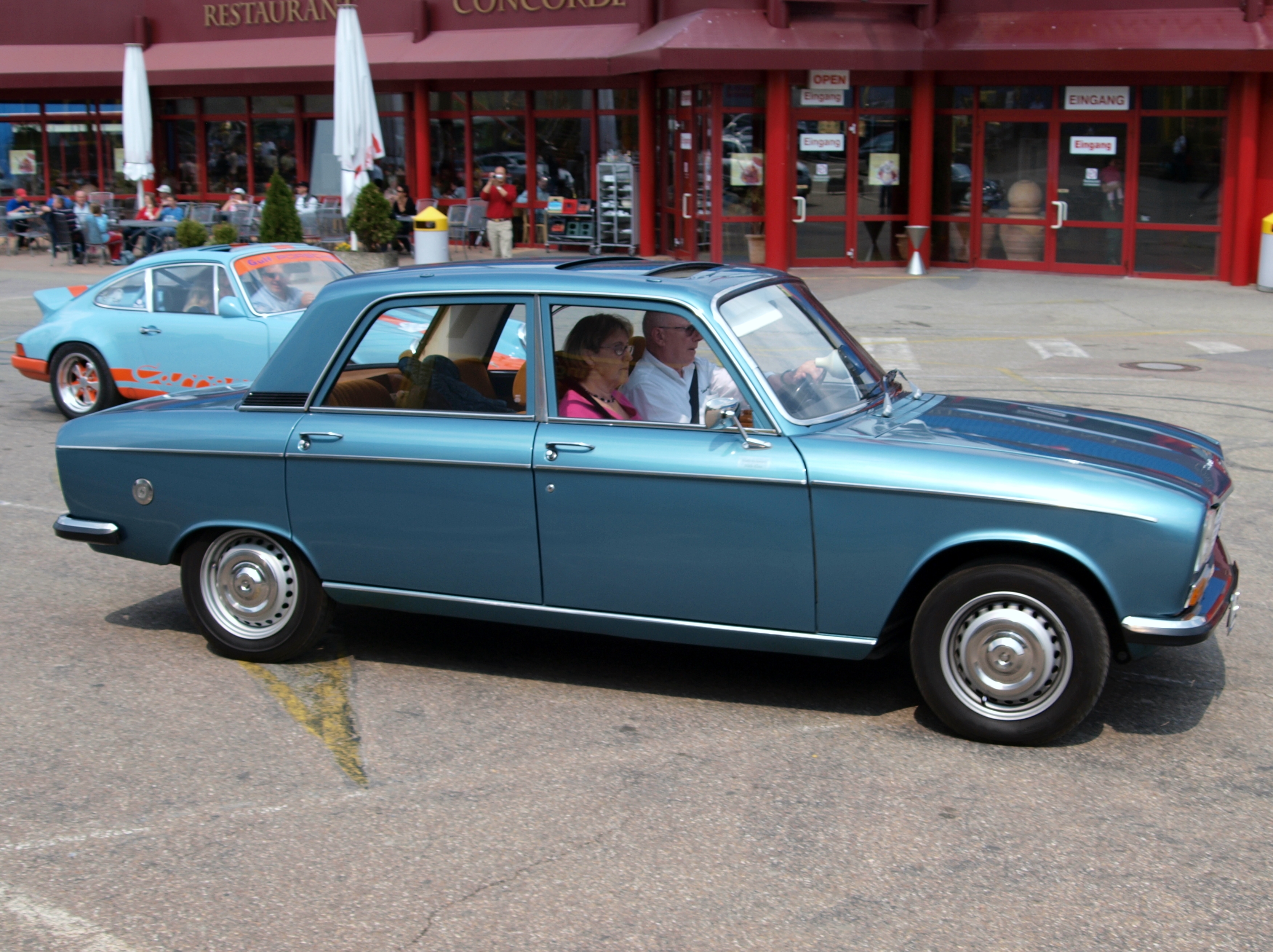 Peugeot 304 technical specifications and fuel economy